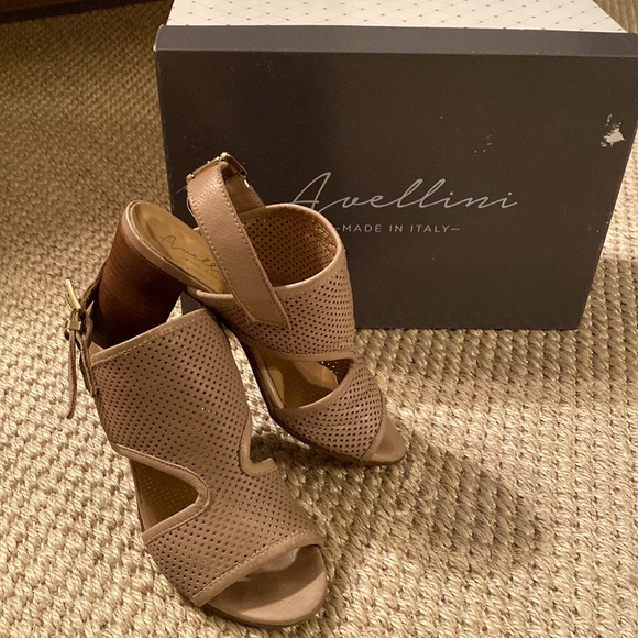 Avellini | Shoes | Ladies Avellini Genuine Leather Chunky Heel Shoe ...
